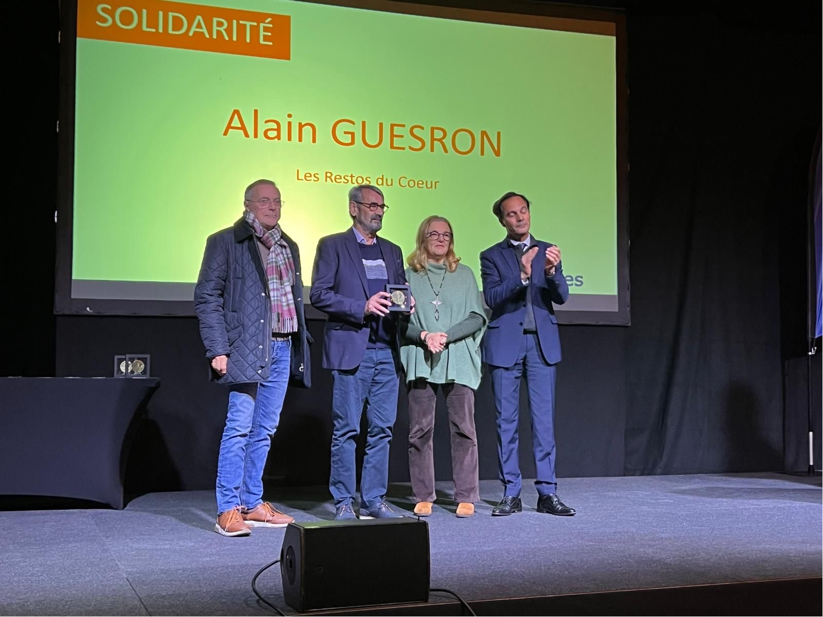 Alain GUERSON bénévole historique de Rueil mis à l'honneur : Les Restos ...
